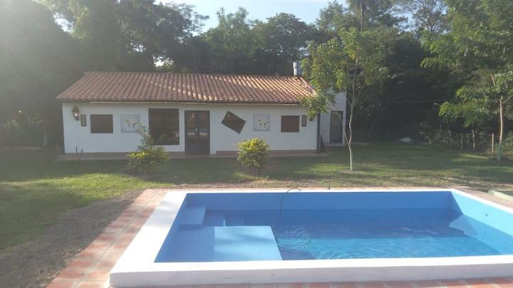Casa Quinta Con Arroyo. 3 Habitaciones/12 Personas - Paraguay