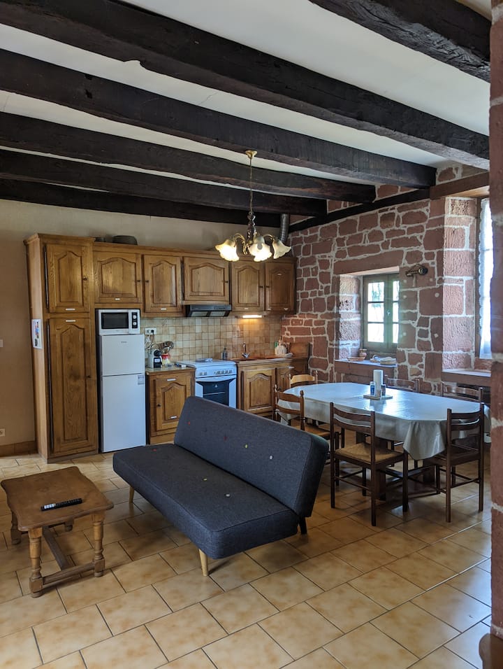 L'écrin Rouge - Cour Intérieur, Collonges-la-rouge - Collonges-la-Rouge