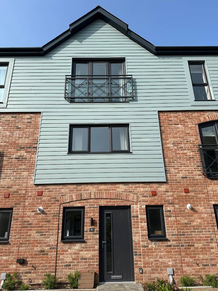 Luxury Townhouse Near Harbour. - Weymouth