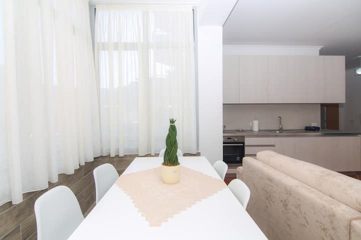 Family Apartament By The Sea - Vlorë