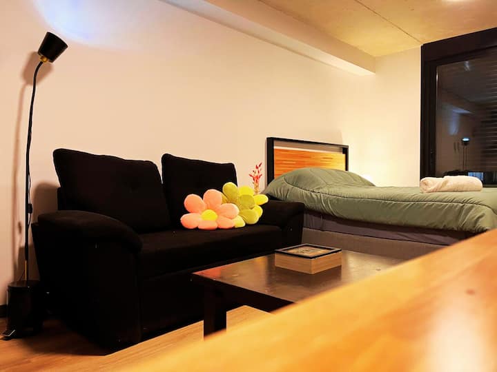 March. Pool, Gym & Pool Table For Two - Montevideo