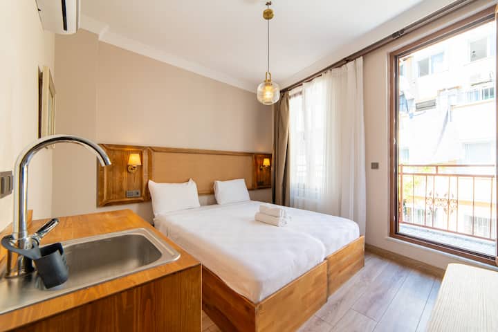 Taksim Meydan-5 -