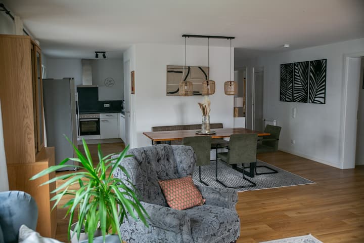 Design-apt. Mit Sauna & Balkon - Hanau