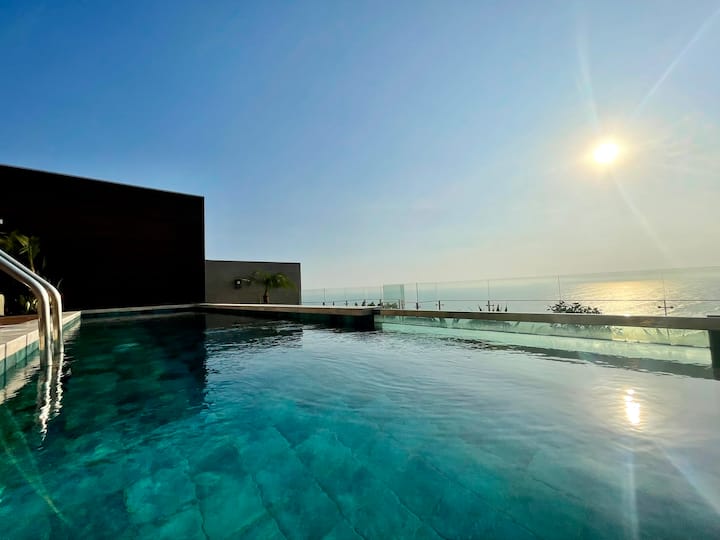 Rocko| Mar & City Lights In Barranco Apt With Pool - Peru