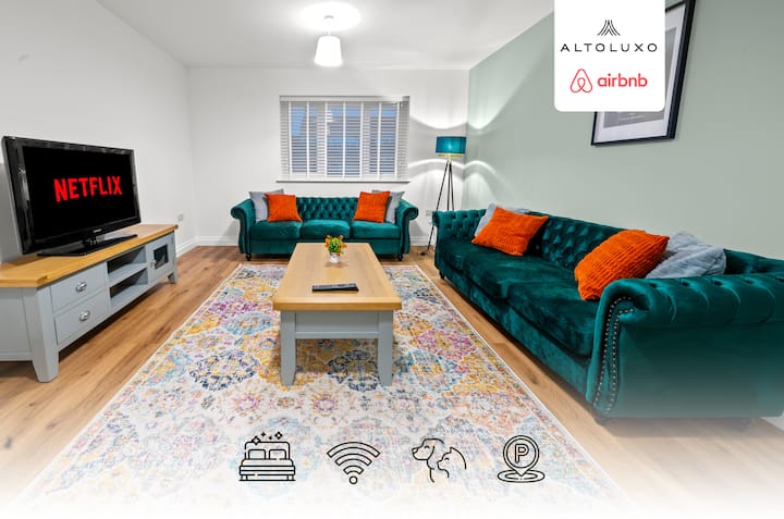 Altohaus | Luxury | 4 Bed | Contractors | Groups - Caldicot Castle
