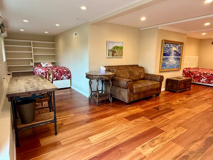 Guest Suite On Peaceful Orchard - Del Mar, CA
