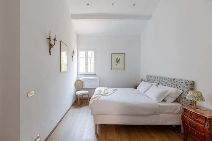 Iflat | Historic Charm & Comfort By Piazza Navona - Italy