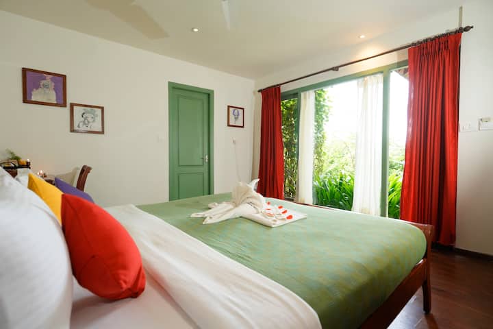 Garden Suite-where Elegance Meets Nature - Munnar