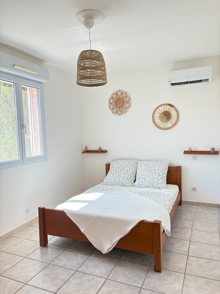 L'evasion Guiraudoise Villa-détente-nature - Lac du Salagou