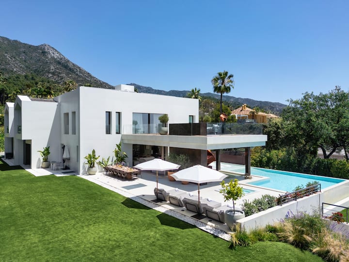 Modern Mansion With Sea Views - Marbella