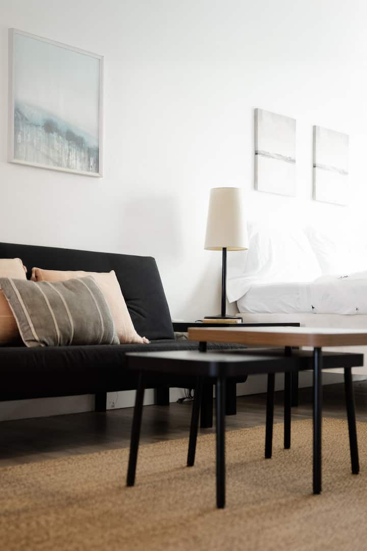 Cozy Studio/ With Free Parking - Miami Beach, FL