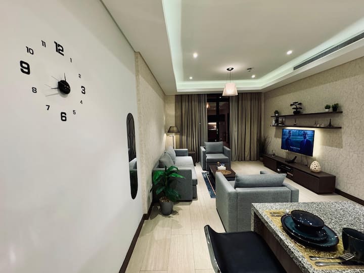 تمتع بإقامة راقية مع إطلالة بحرية -مقابل سيتي سنتر - Manama