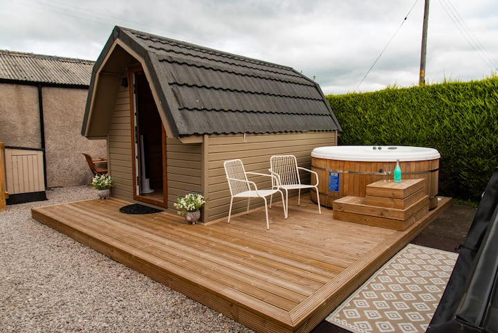 Cosy Pod Escape With Hot Tub - Arnside