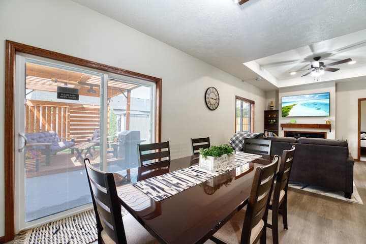 New Build Everything New Sleeps Seven Best In Sf - Hartford, SD