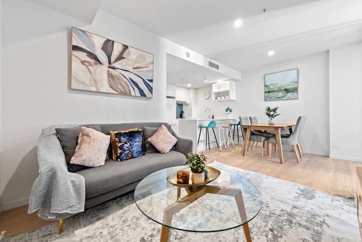 Stylish Southbank Apt W/ Pool, Spa, Gym & Parking - 布里斯班
