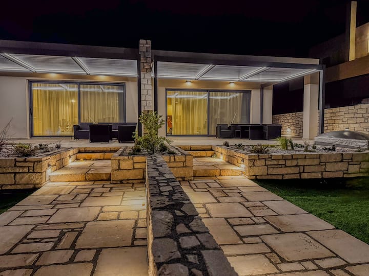 Gialos
Villas - Paleochora