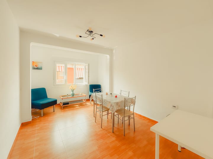 Apartamento De 3 Habitaciones - Miramar