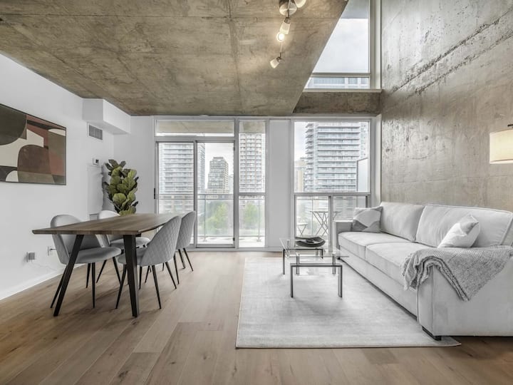 2br Loft In King West | 2 Baths+balconies+parking - Toronto