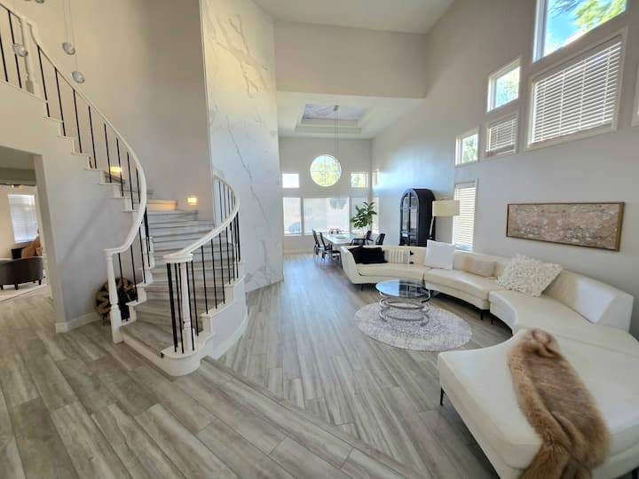 Modern Comfort Paradise W/mountain Views, Firepit - San Diego Zoo Safari Park, Escondido