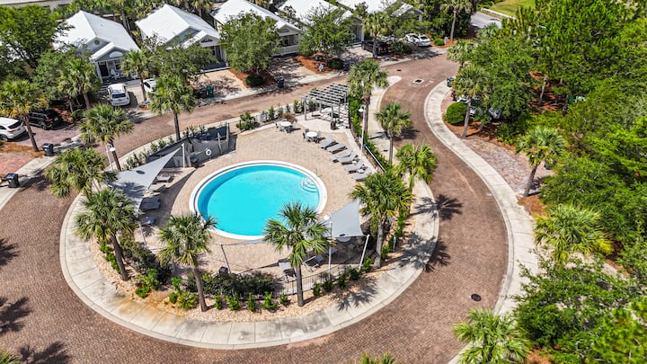 New | Seagrove | 2 Bd | Walk To Beach | Pool - Seaside, FL