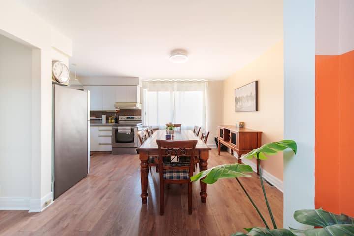3 Bedrooms In Brossard-mins To Rem Station/hwy - 寶樂沙