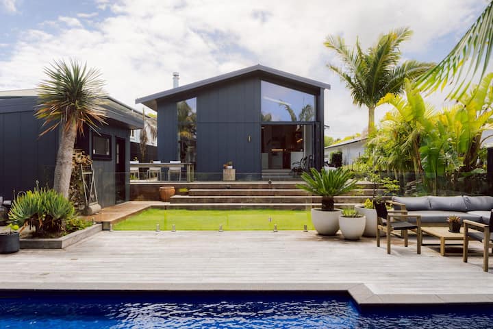 Subtropical Paradise - Auckland