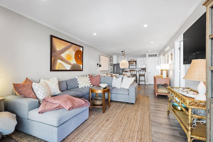 Shell Shocked - Short, Breezy Walk To The Beach - Carolina Beach, NC