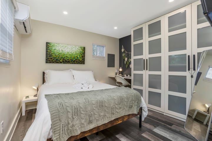 7 Min To Arena District | Work Friendly | Unit C - Columbus, OH