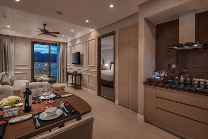 Luxury Apartment Walk To The Beach - Đà Nẵng