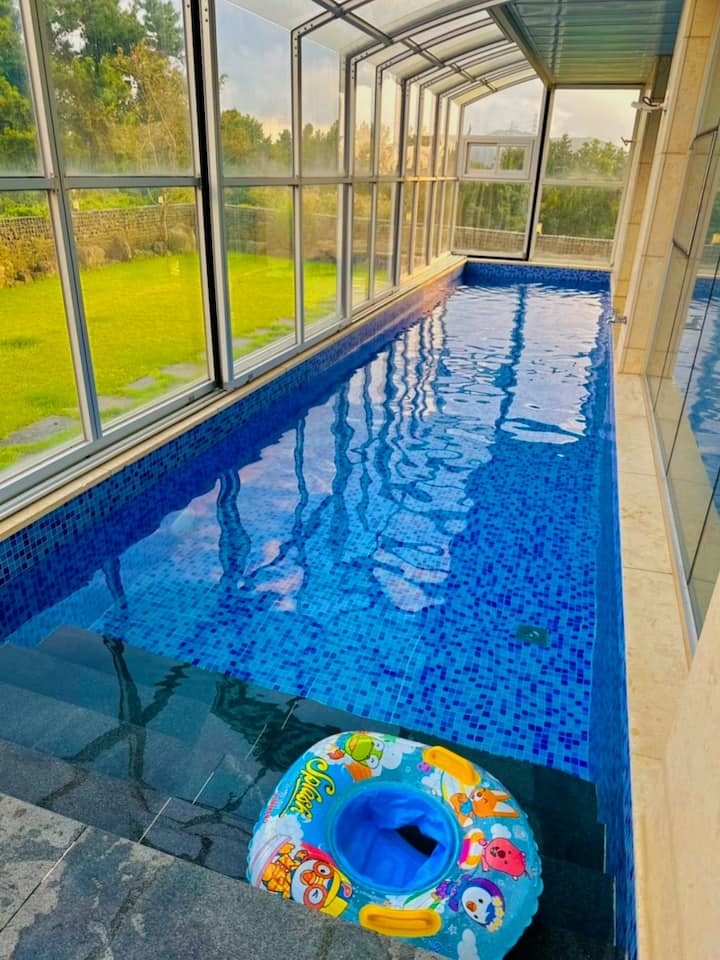 Geumak Goldvillas · 4br/4ba · Heated Indoor Pool - Jeju-si