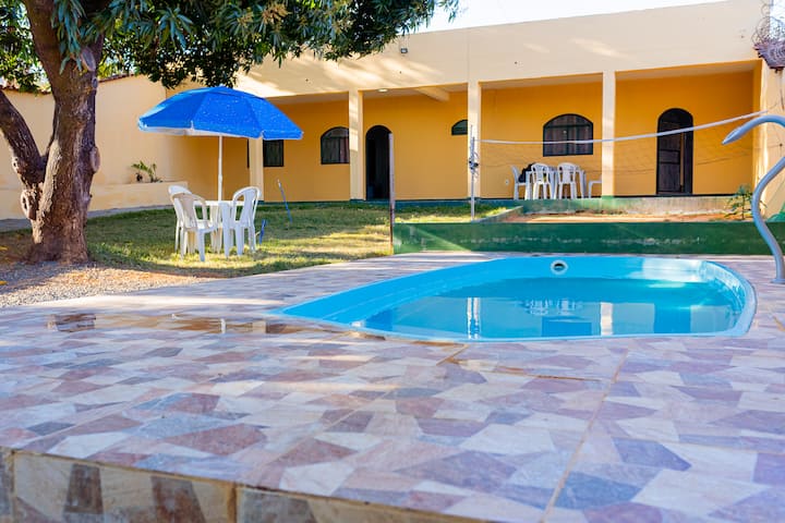 Casa Sollegria-espaçosa-piscina-churrasqueira - Montes Claros