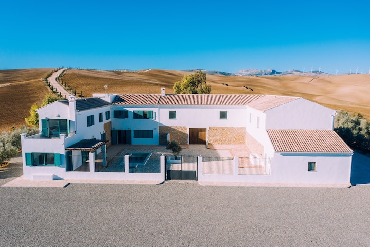 Lyrioshomes Cortijo San Isidro, Auténtica Escapada - Ardales