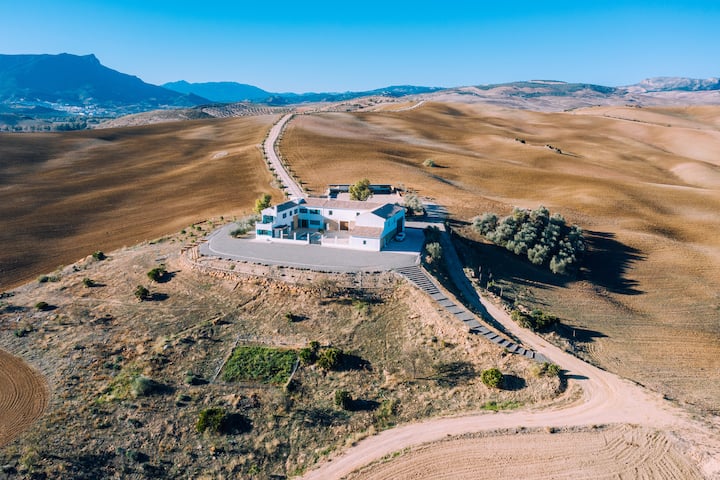 Lyrioshomes Cortijo San Isidro, Auténtica Escapada - Álora