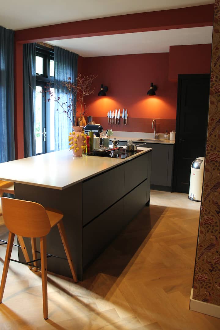 Stijlvol En Ruim Appartement - Amsterdam