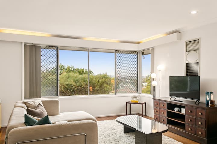 Convenient, Coastal, Comfortable - Designed Stay - Perth