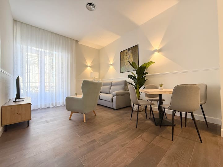 Mk77 Lewón Zuloaga_klimt - León