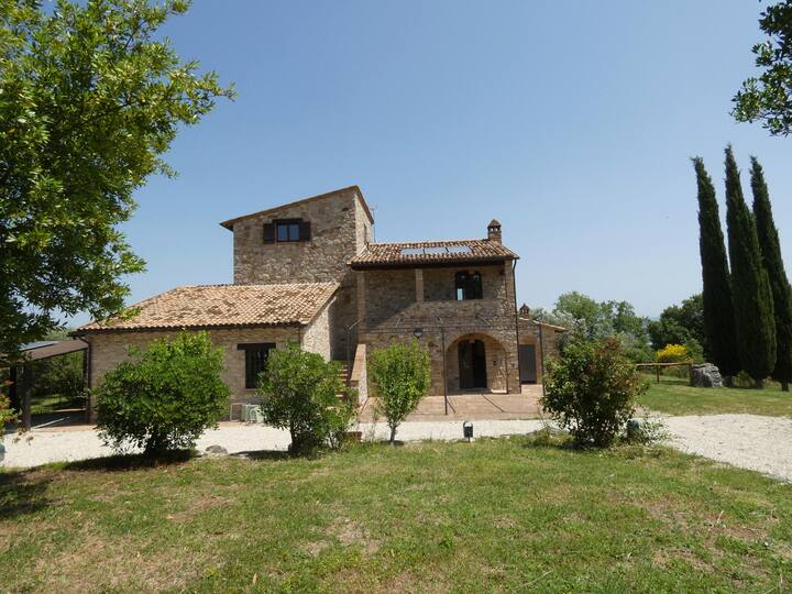 Scappo In Umbria, Lenuccia - Ombrie