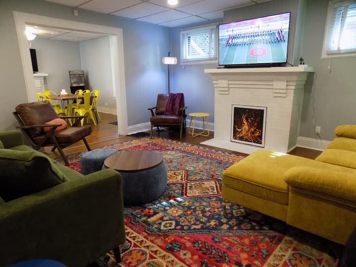 Lady Pilot - Old North Columbus - Dublin, OH