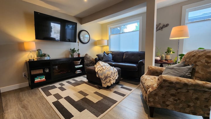 Beach, Wineries, Swim, Ski, Relax - West Kelowna