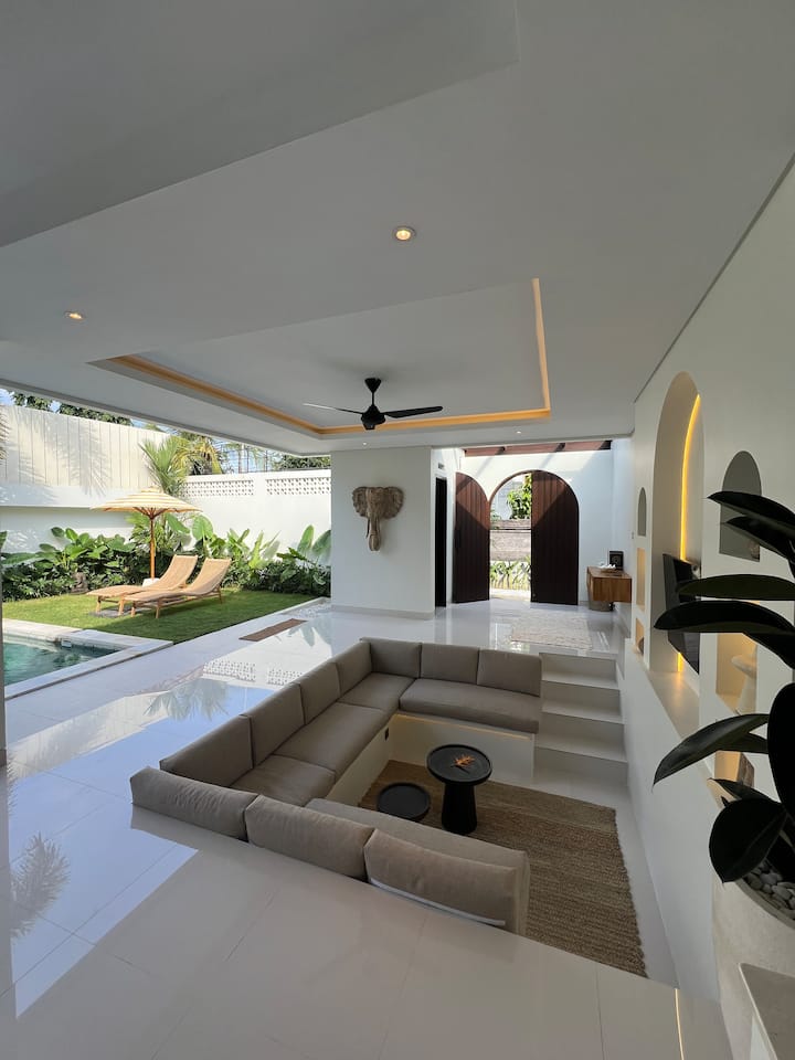 Tropical 2br/pool/walk To Beach - スミニャック
