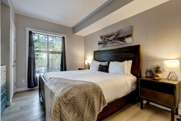 Silver Creek 2br Bliss|hot Tub Access, Mtn Views! - Canada