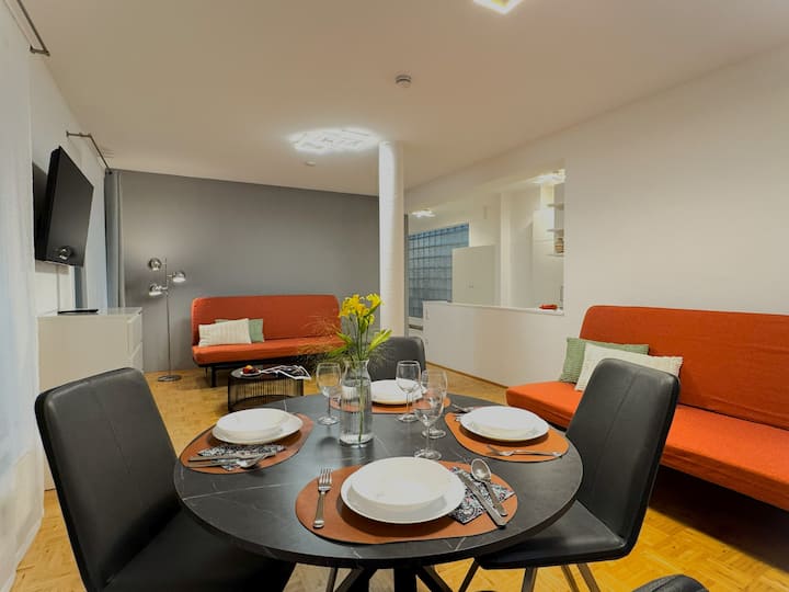 Parkside Two By Bestchoice - Parking Option - Graz