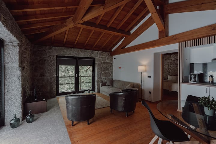 Stone Refuge In Nature – Pontido Village - Fafe