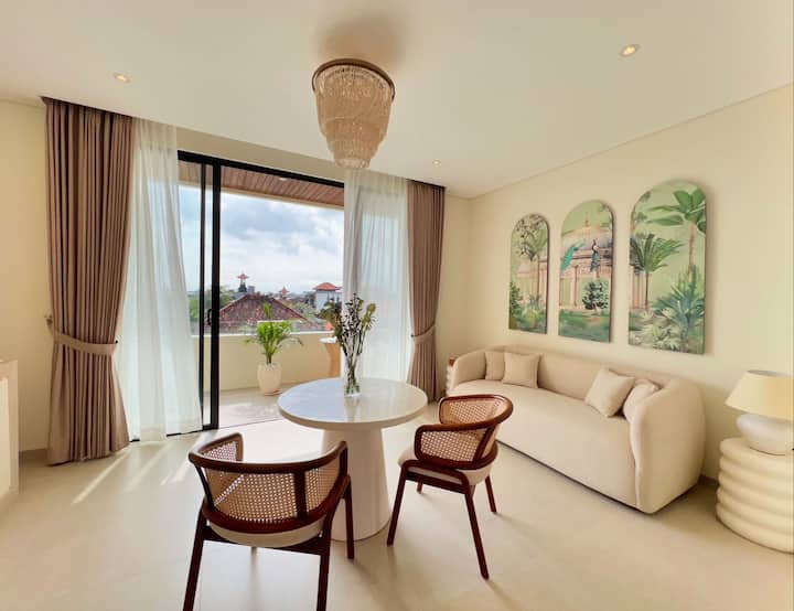Bright Balcony Oasis In Seseh – Near Canggu - Canggu