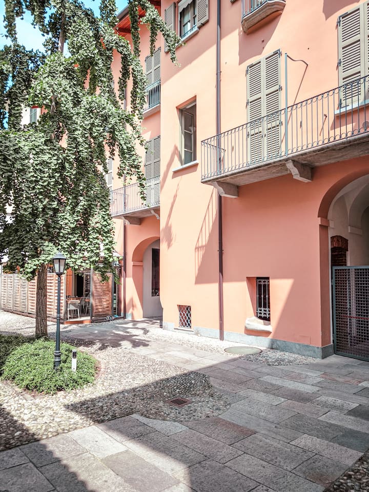 Prestigio In Centro Storico - Novara