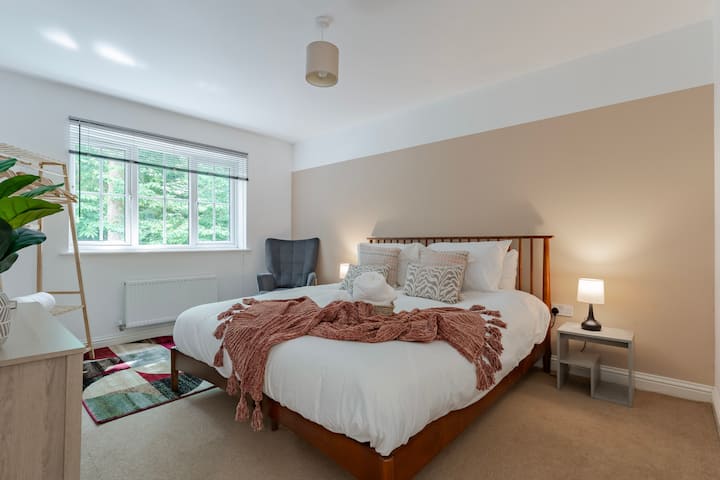 Stylish 6-br Getaway In Quiet Mildenhall Area! - Cambridgeshire