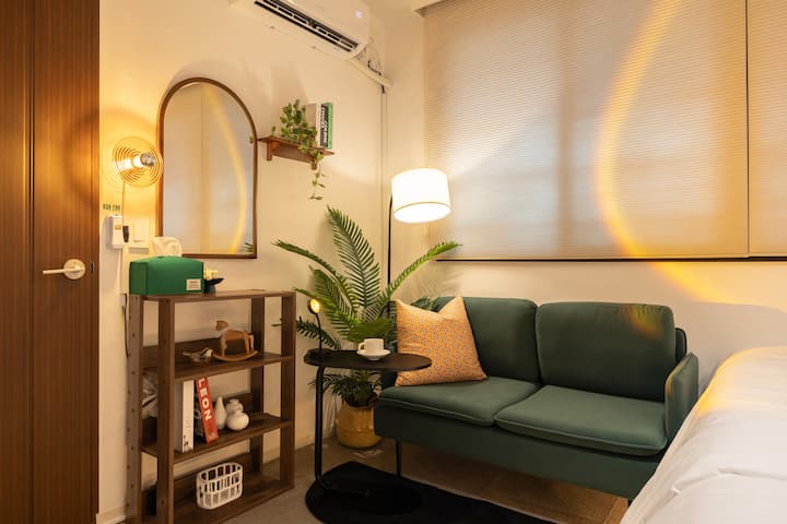 [연말여행]합법숙소/4-8인/무료짐보관/남산뷰/루프탑/n서울타워#이태원#신흥시장#종로#명동 - Seoul