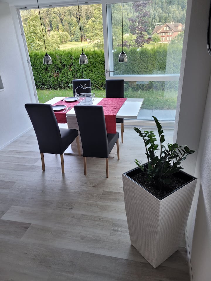 Garten-wohnung In Adligenswil - Weggis