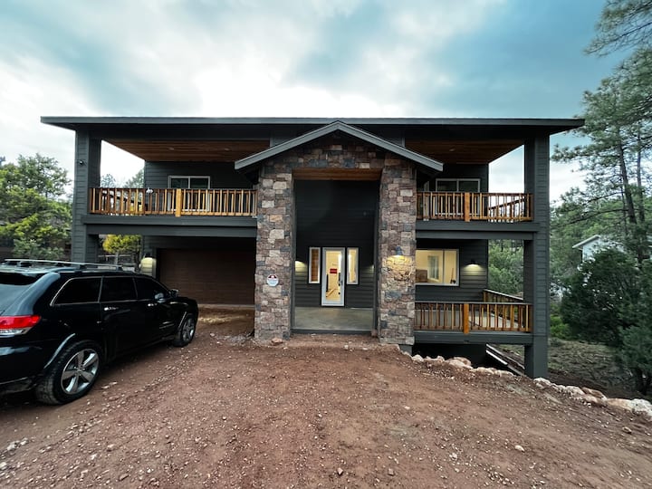 Modern Luxury With Pines & Views - Strawberry, AZ