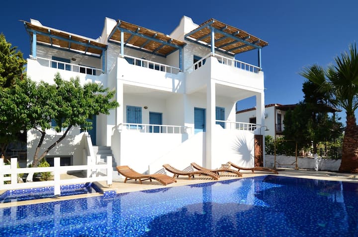 Yalıkavak 8 Minutes,gümüşlük 3mn 2bedroom3 People - Turgutreis